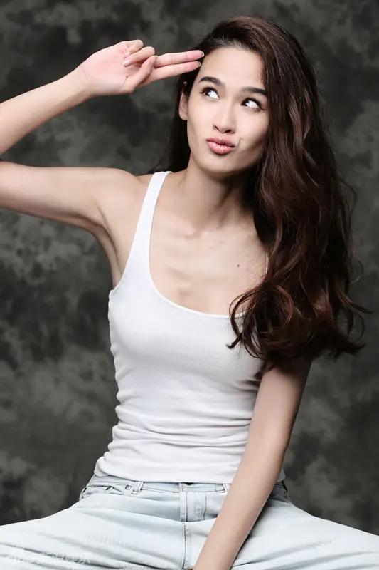 Mingyang Entertainment—Beauty Star—Qu Jingjing - iMedia
