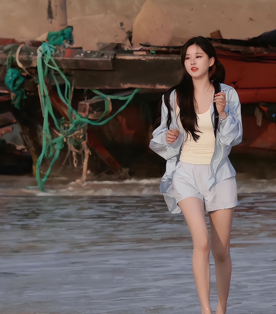 Zhao Lusi's "Can't Hide Secretly" kiss scene is so sweet! Being in the ...