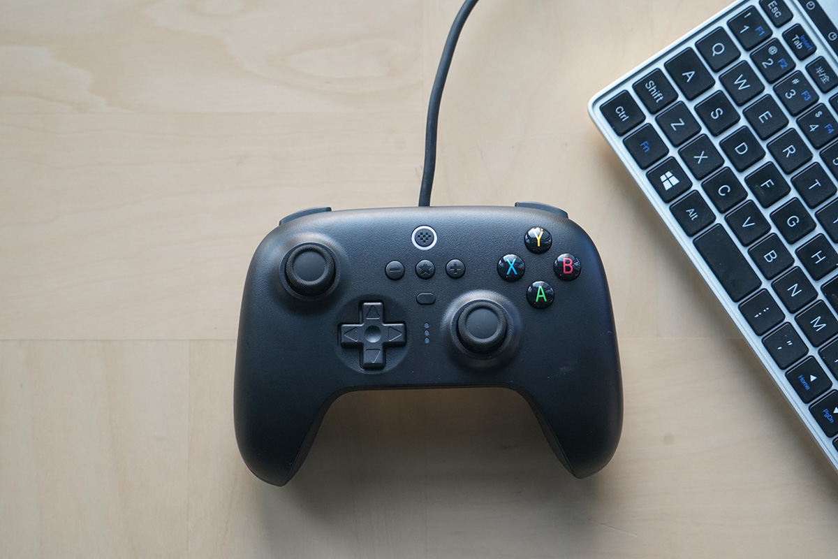 Babitang Orion true wireless controller set out of the box, simplifies ...