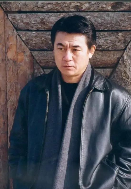 Actor Li Hongtao: Marries the teacher's daughter, has a son after ...