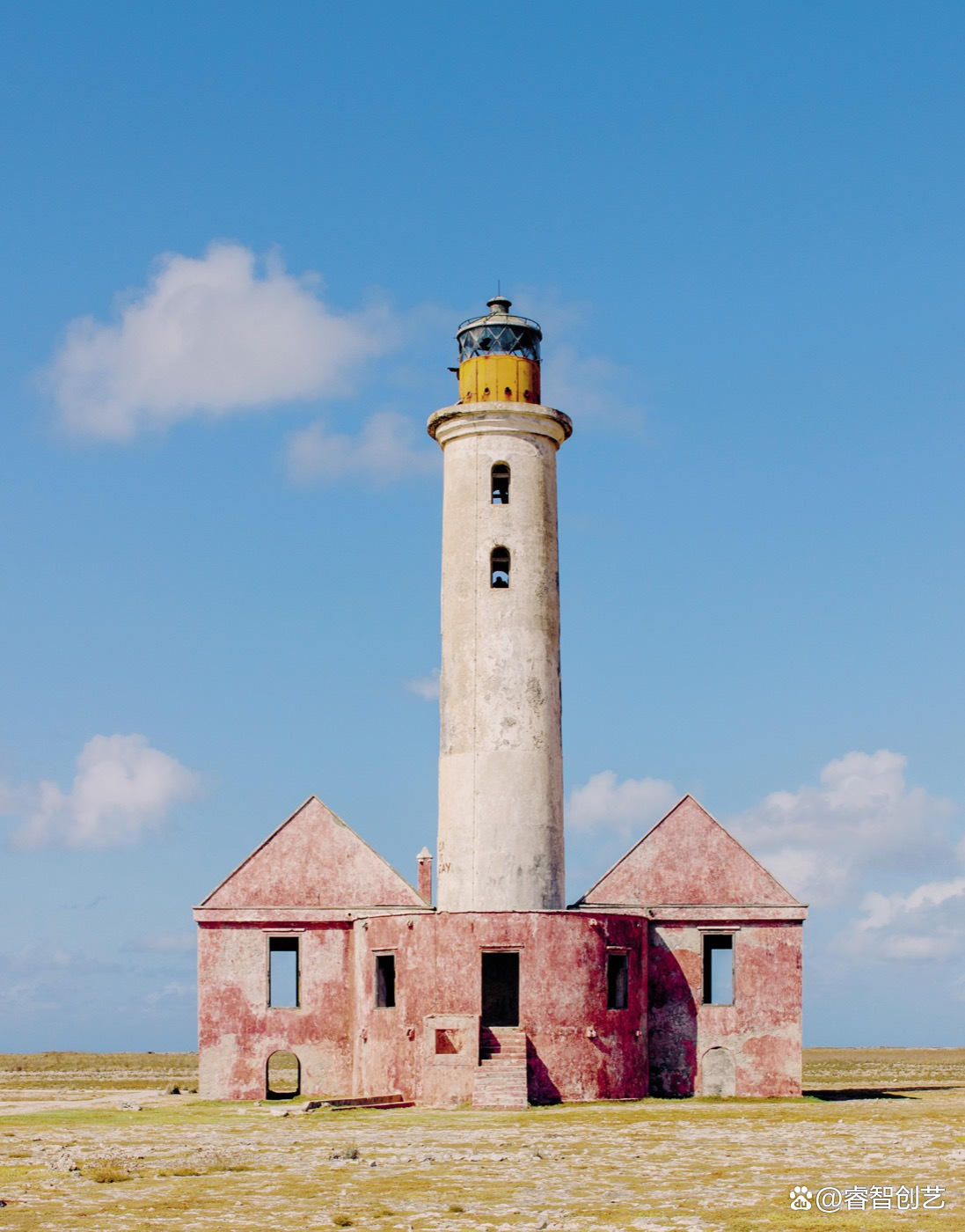 Wei Shi's style of symmetrical composition outside the lens of director ...