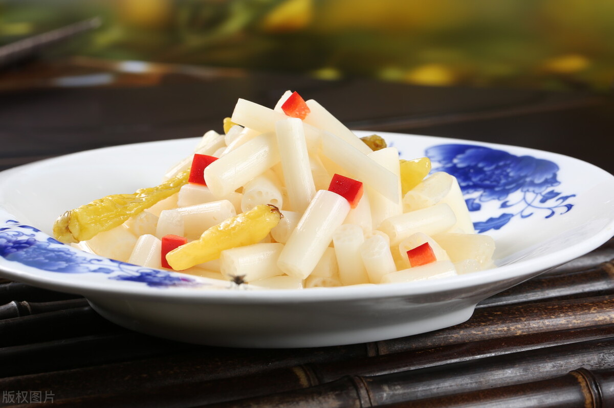 The difference between snow lotus root and lotus root - iNEWS