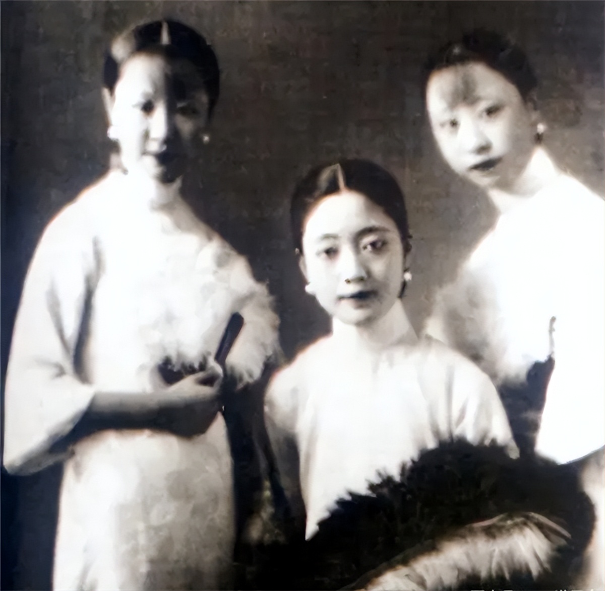Wanrong was imprisoned in the "pigsty" by Puyi for 10 years. After she ...