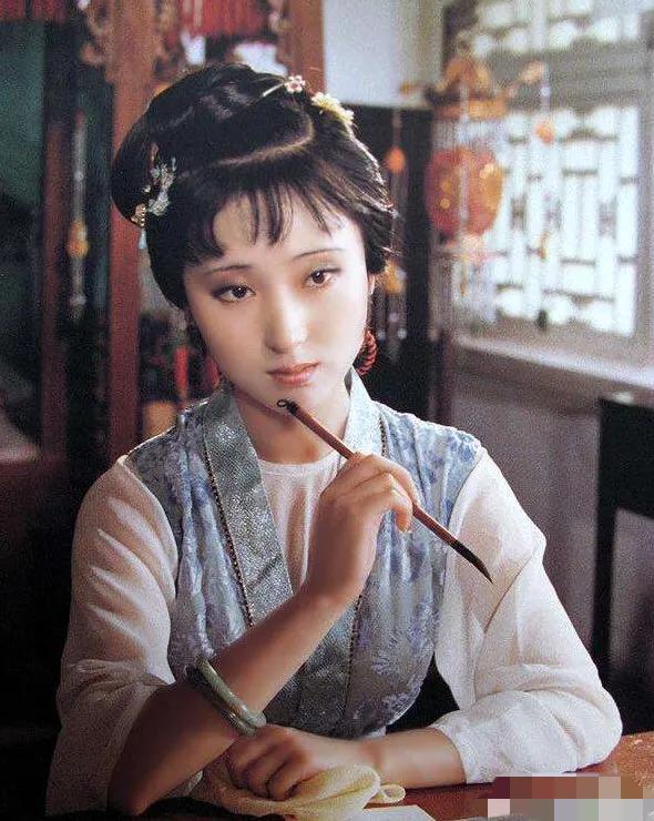 Exploring the Red Chamber: Jia Xichun's Life Experience and the Mystery ...