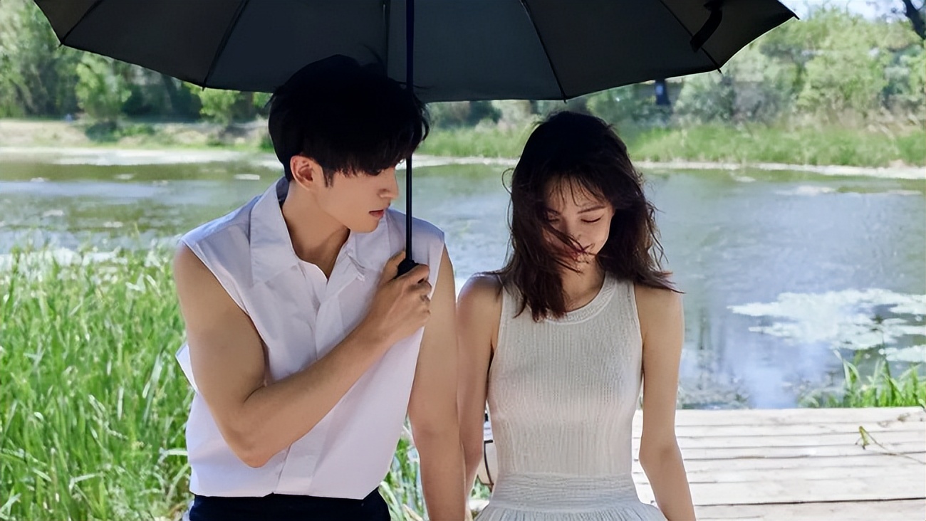 Zhong Chuxi's new relationship was exposed, Zhang Yunlong posted on Weibo late at night, netizen ...