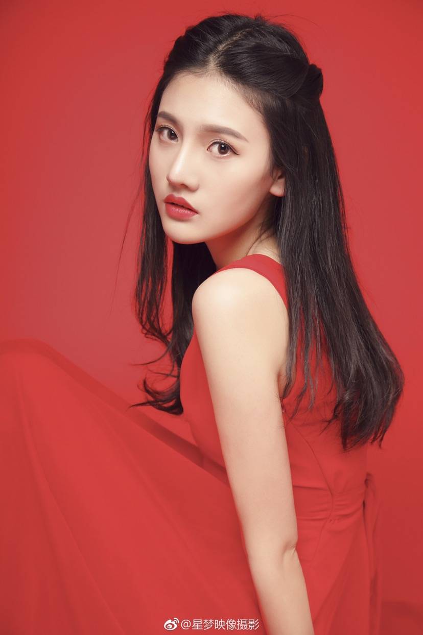 Han Xinyu wears fashionable and beautiful everyday clothes. Netizens ...