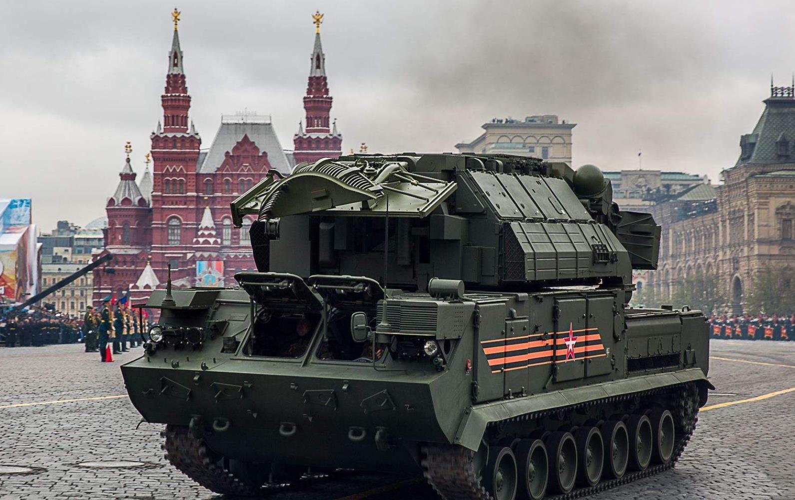 The key to the strategic layout: the Antonovsky Bridge triggers a tug ...