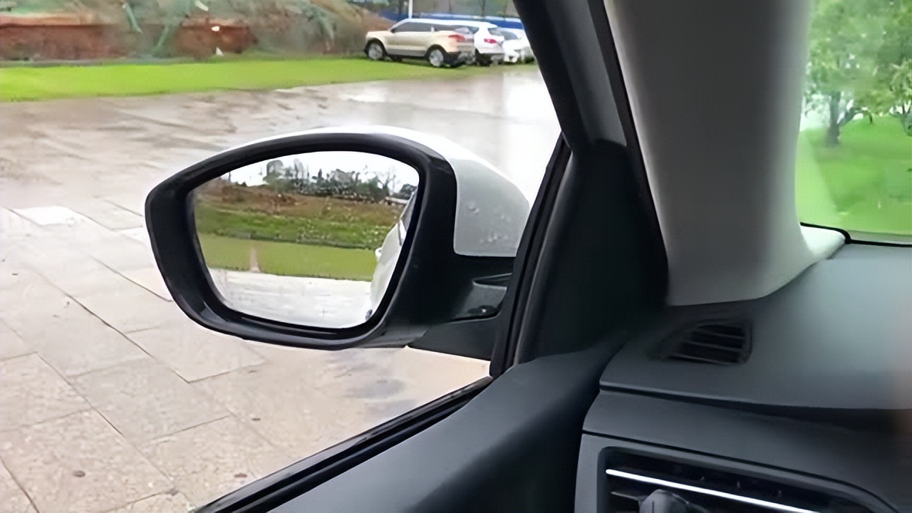 How to reverse automatically with automatic transmission? Remember this ...