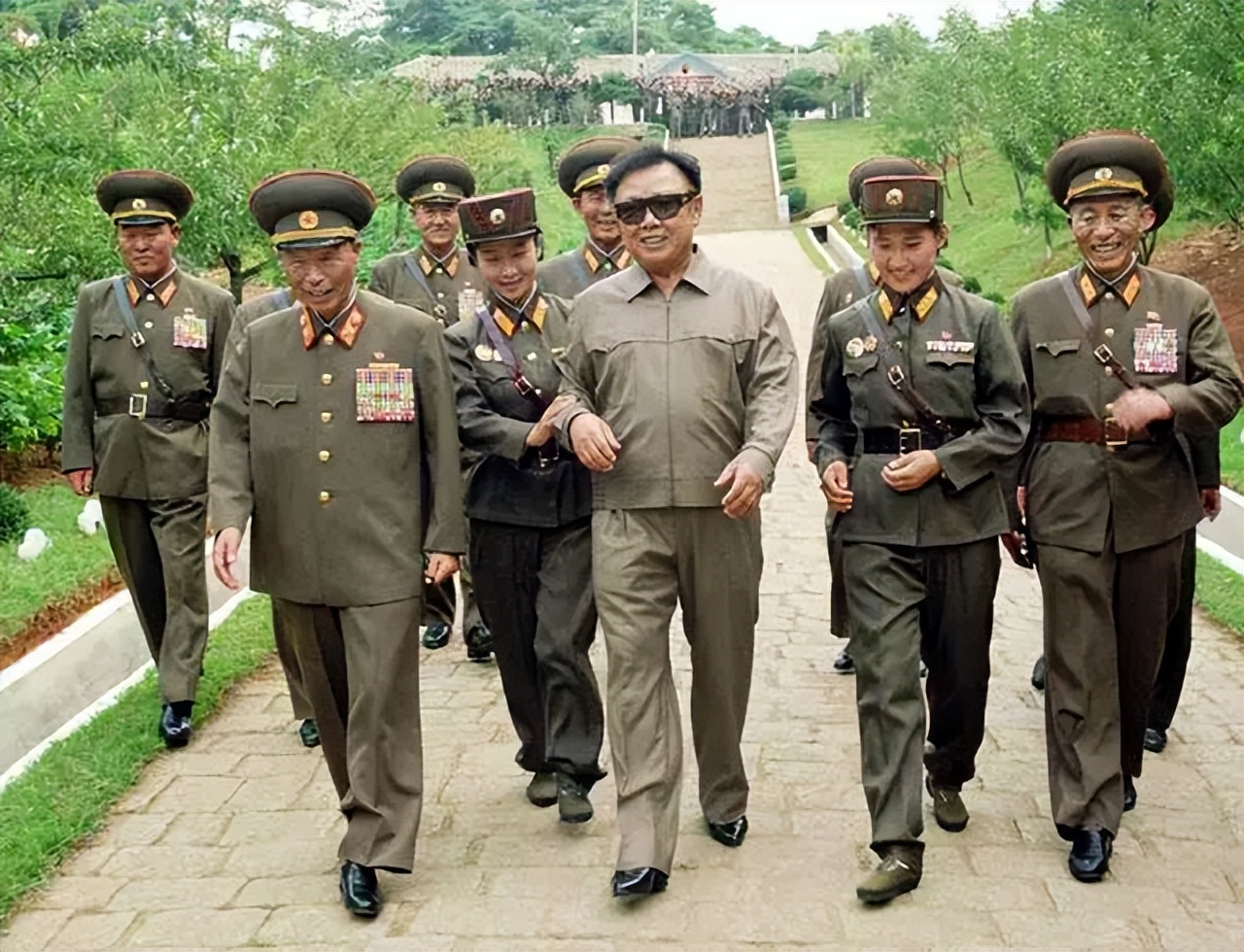 In 1995, a betrayal uprising broke out in the North Korean army, and ...