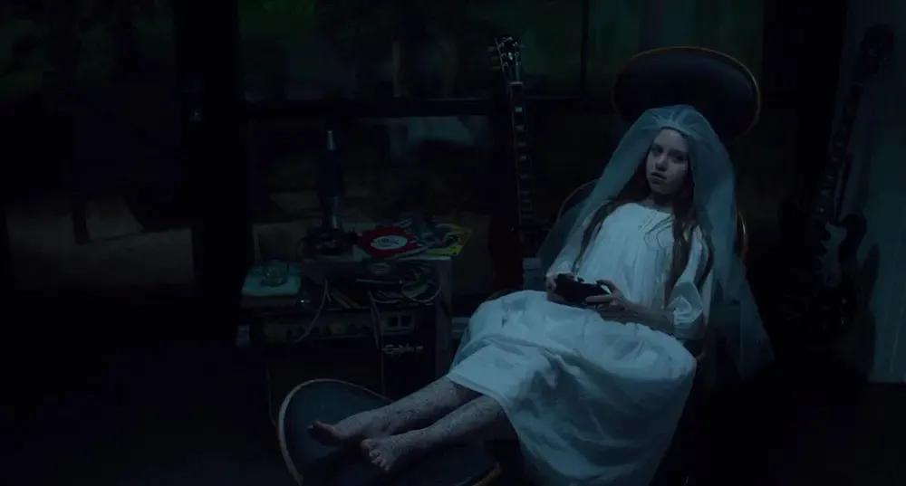 De-spectacled Cronenberg-style film narrative - iNEWS