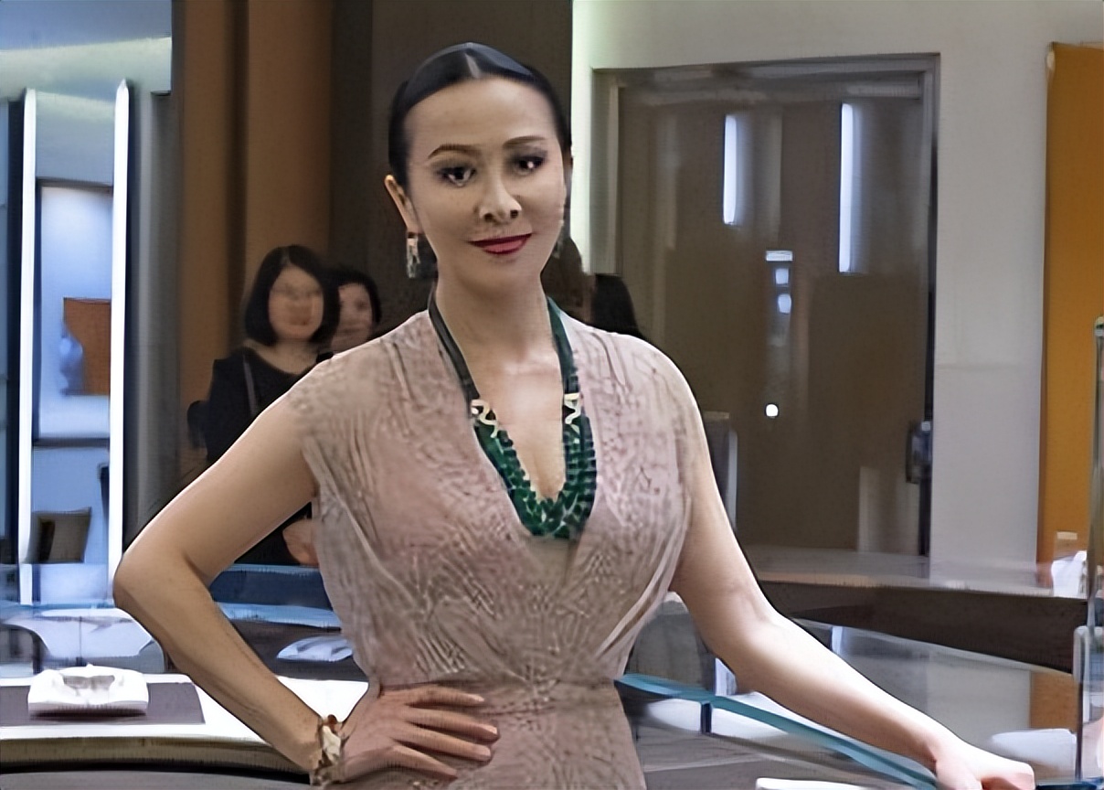 What is the truth about Carina Lau, Nam Jieying and Bruce Lee? Chen Huimin once boldly exposed ...