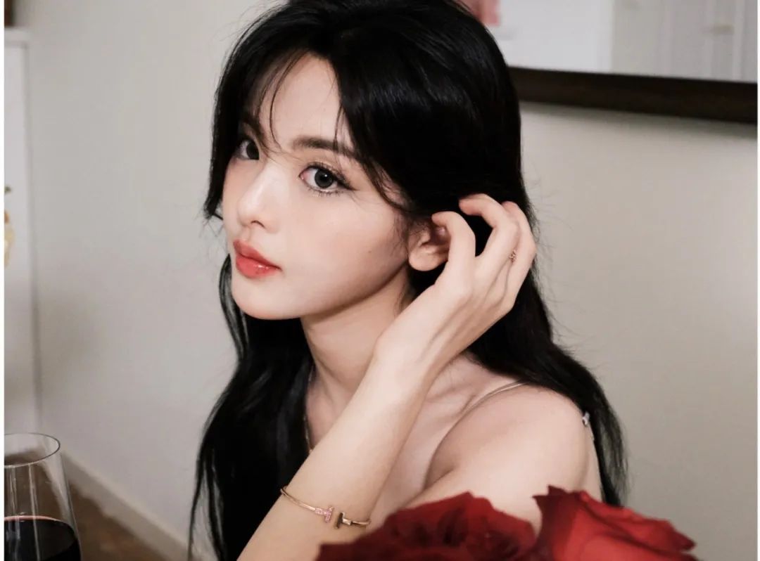 Yang Mi Wang Junkai relationship?Wang Hedi and Chen Yuqi's relationship?Yang Chaoyue jumped ship ...