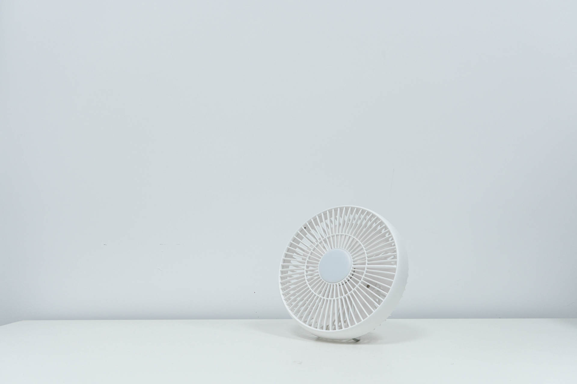 Jisu multifunctional outdoor camping fan, your all-round fan - iMedia