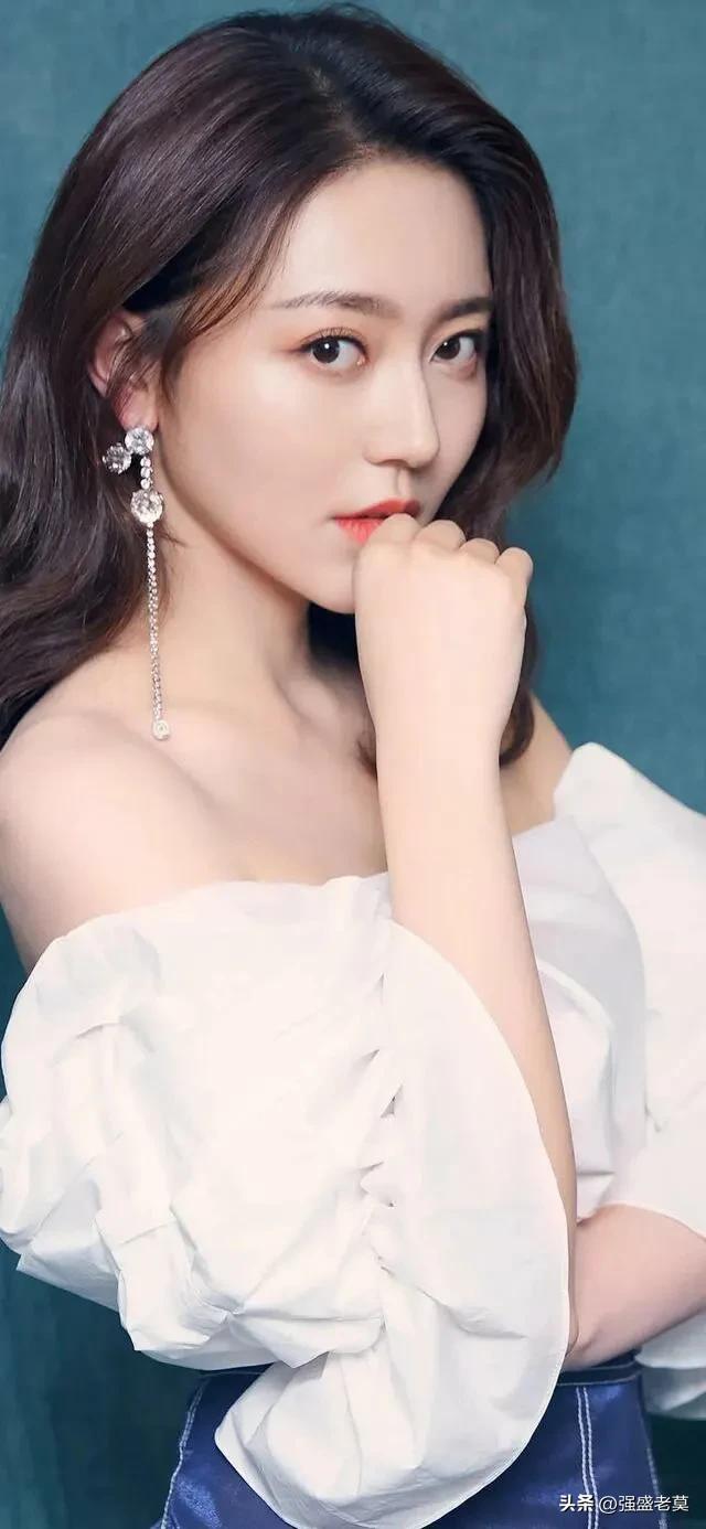 Huang Mengying's amazing photo - iNEWS