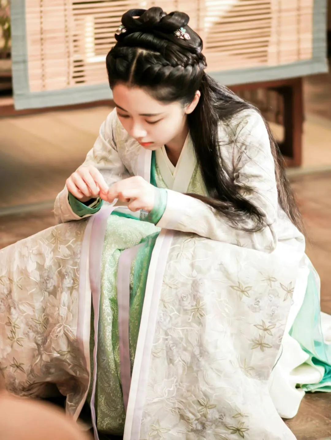 Sharing of beauties in ancient costumes——Yuan Jinxia's wardrobe by Tan ...