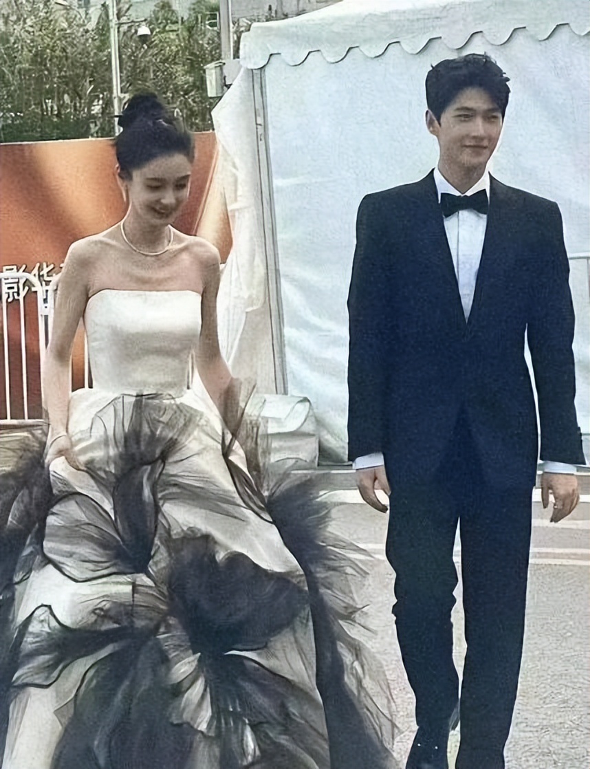 Yang Yang's baby walks the red carpet together! The film and drama ...