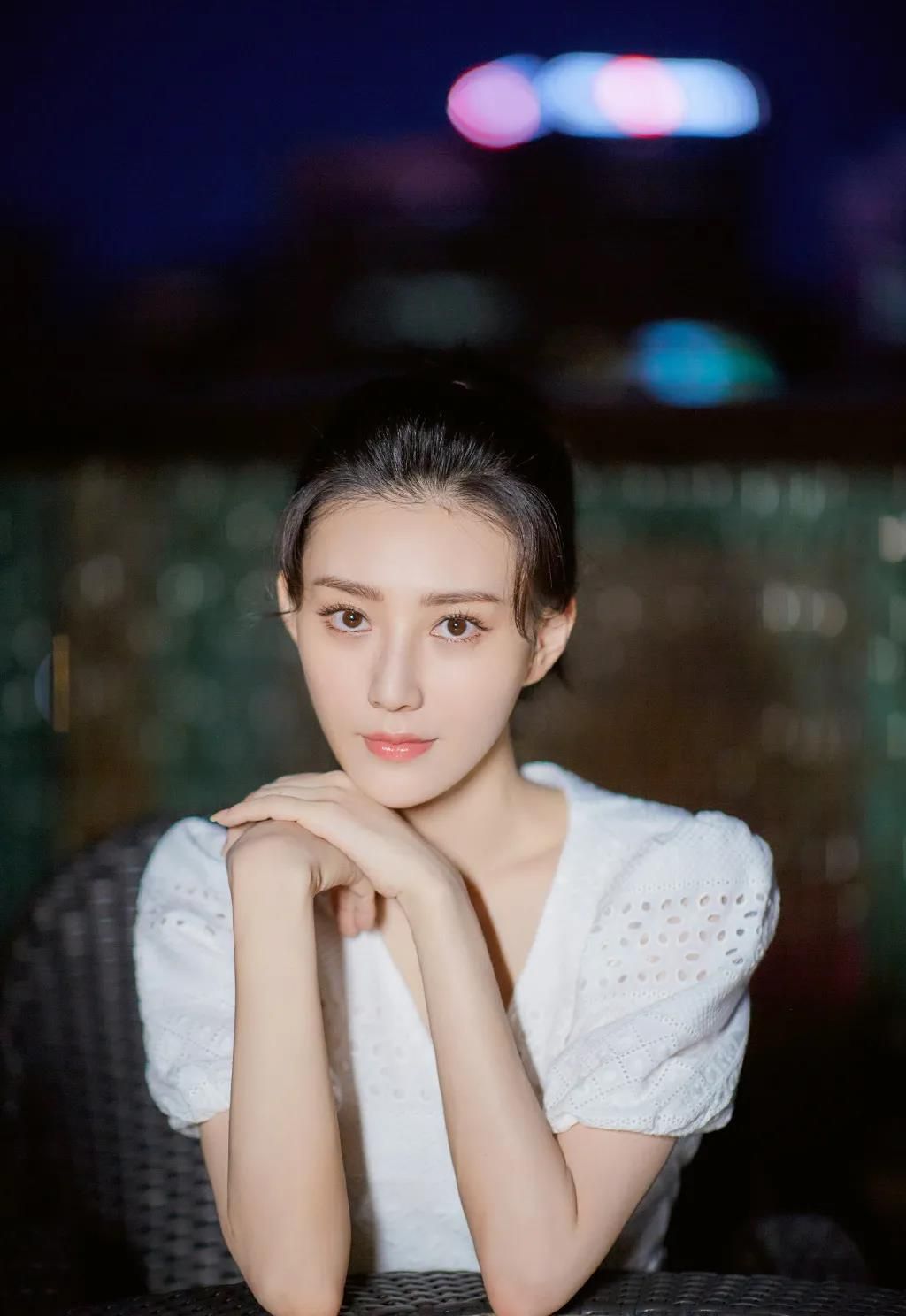 Hou Mengyao, who has both beauty and acting skills, why is she not ...