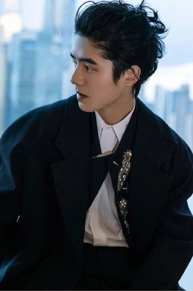 Liu Haoran and Yu Wenwen are surprised to see handsome men and beautiful women together in the ...