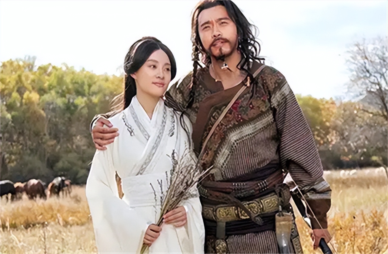 The Queen Mother Xuan of Qin State committed herself to King Yiqu and ...