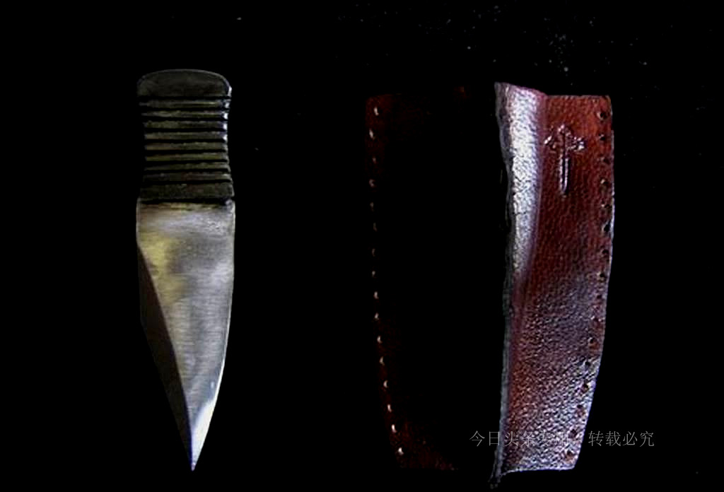 During World War II, the weapon used by British spies: lapel dagger ...