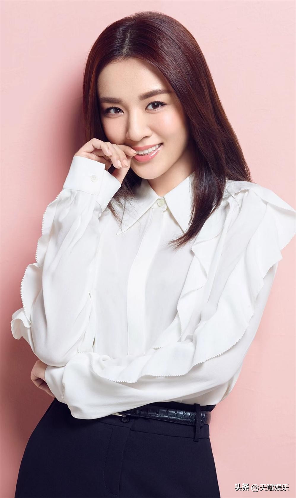 Actor Wang Xiaochen photo album "Twelve" - iNEWS