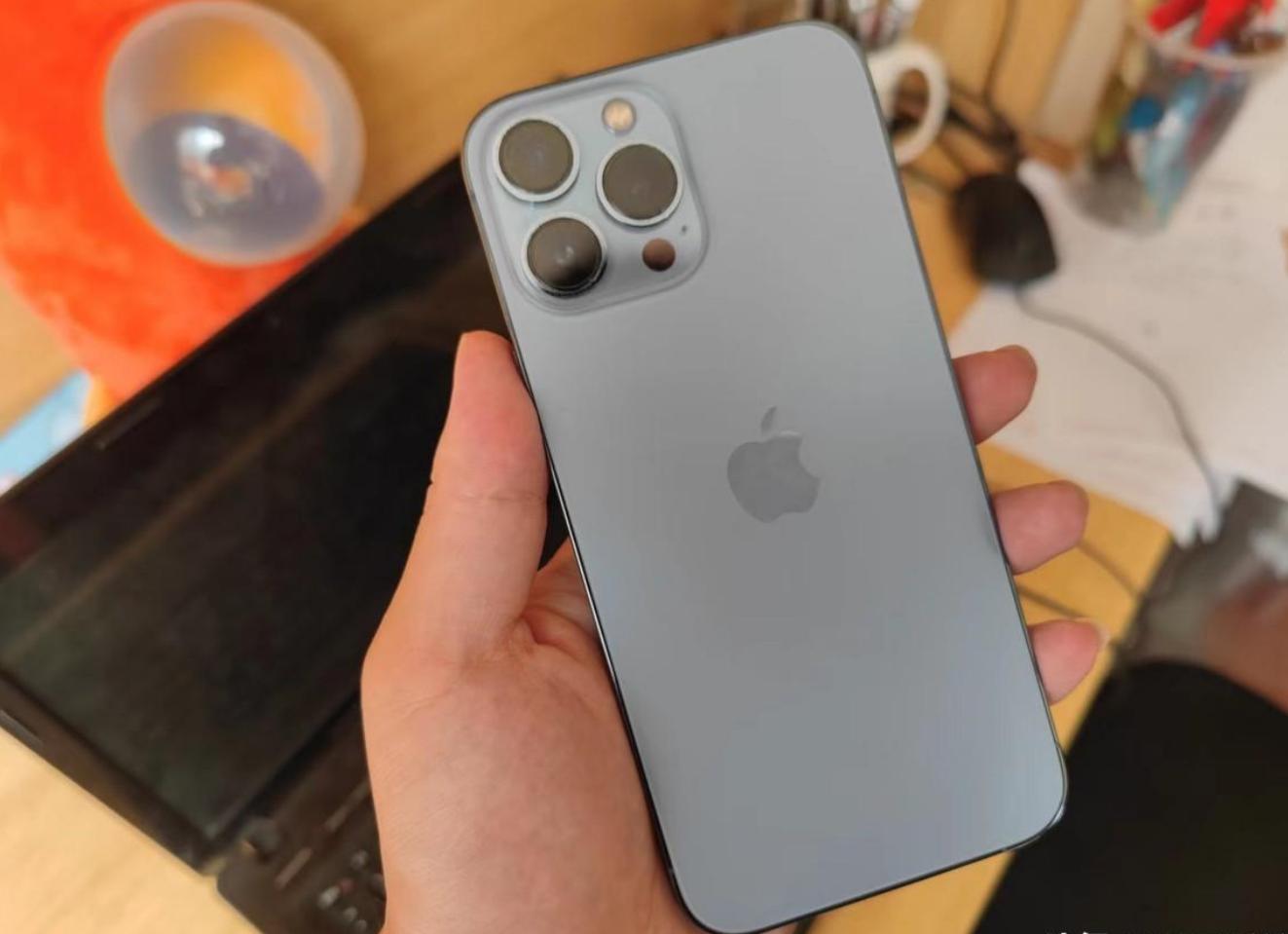 Is the iPhone worth that much money?What is the experience of Redmi K60 ...