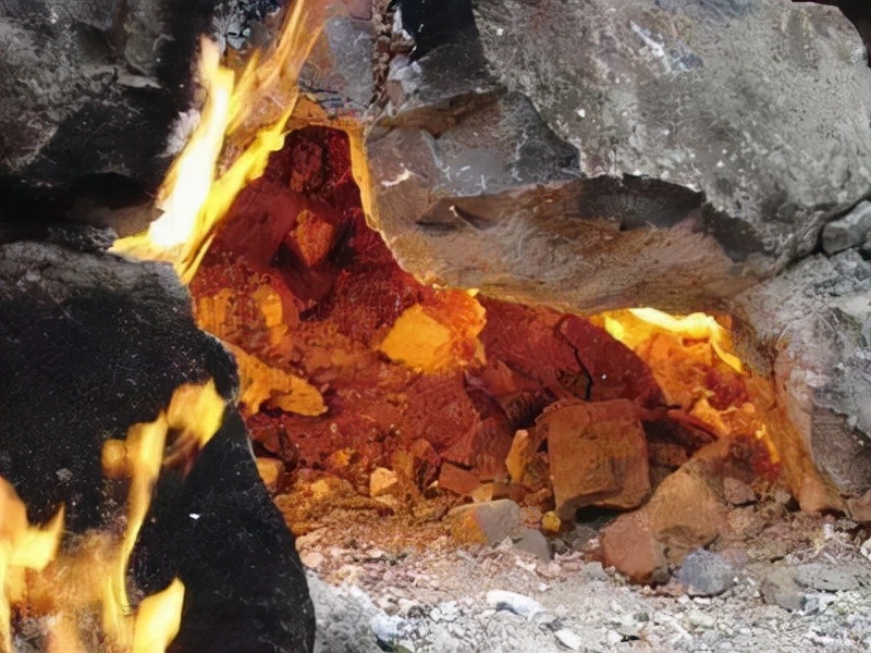 The fire in Helan Mountain will last for 300 years. If the fire is not ...