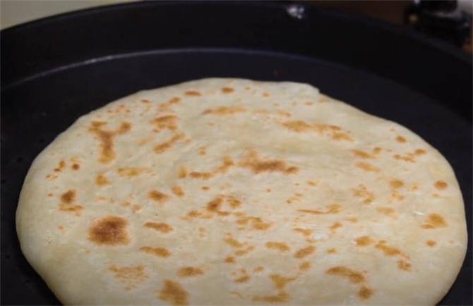 There is a trick to making homemade pancakes, learn this technique ...