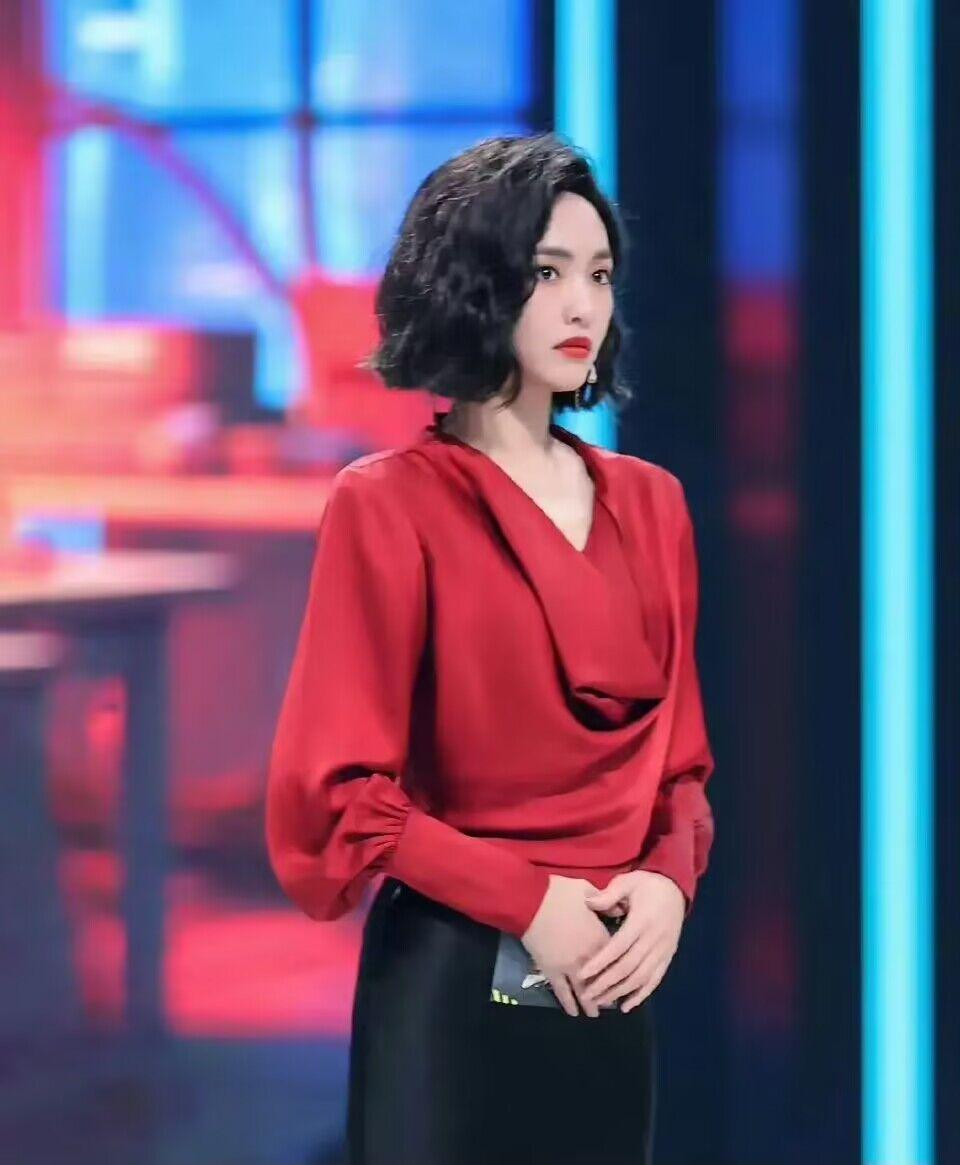 Tang Yan's "Ace vs. Ace" cos sister Gao Ye's humorous comments made the ...
