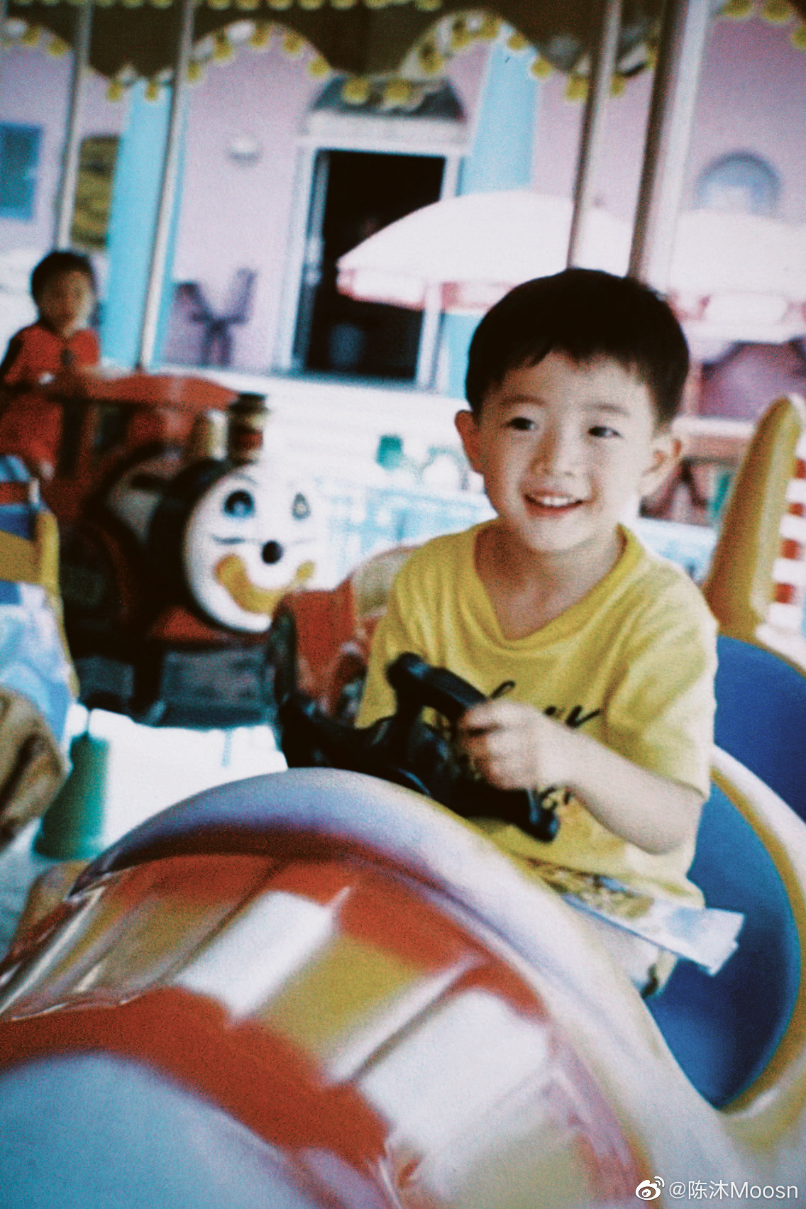 The best friend next door, junior brother Chen Mu, Feng Bing Yi Xia ...