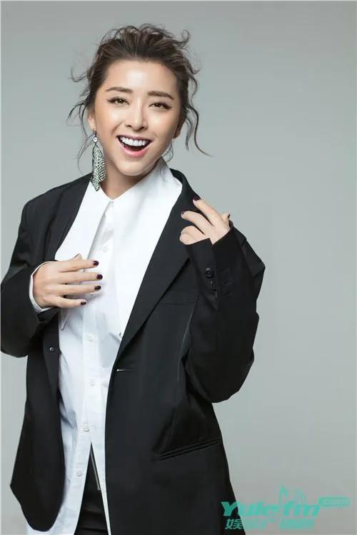 Huang Xiaolei's beautiful pictures - iNEWS