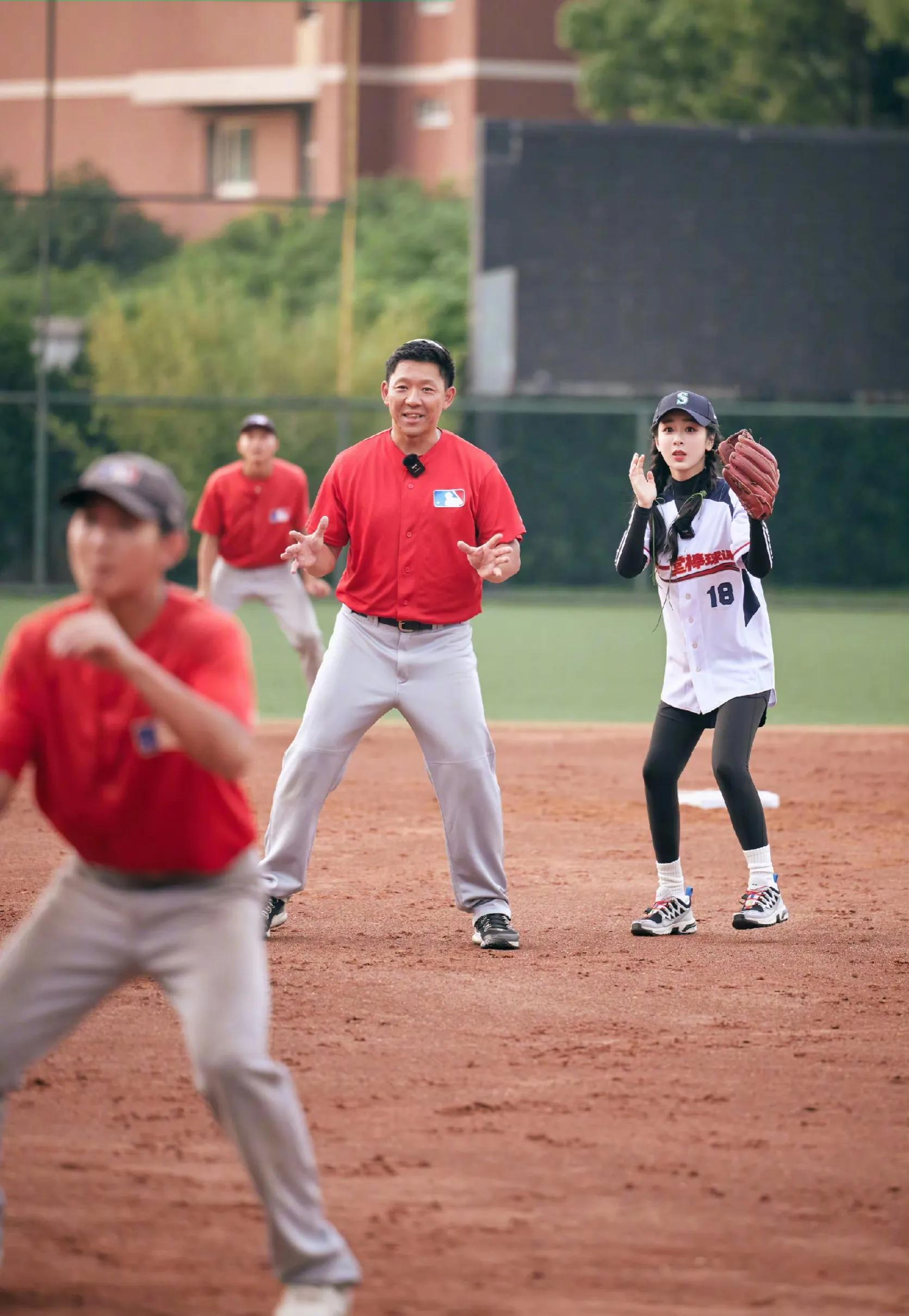 Famous Chinese actress Yang Zi named to Major League Baseball (MLB) - iMedia
