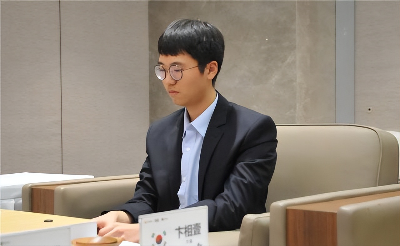 3 consecutive blacks, 3 consecutive victories!Ke Jie finally felt the ...