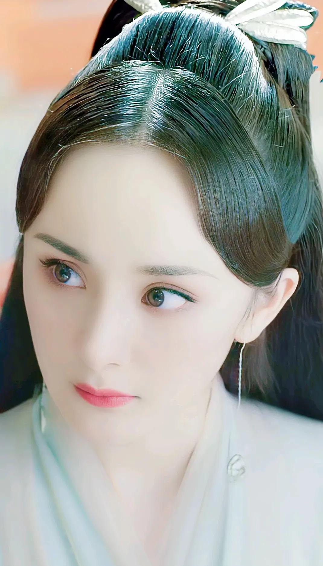 Yang Mi - iNEWS