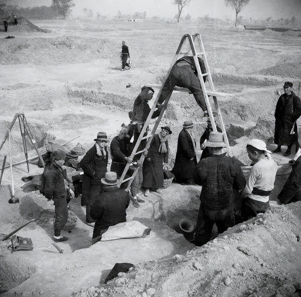 Shrek, a bronze monster from the Shang Dynasty in China, has become the ...