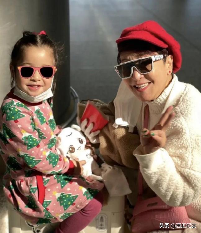 Xie Tingting brought her daughter back to Hong Kong to see her uncle ...