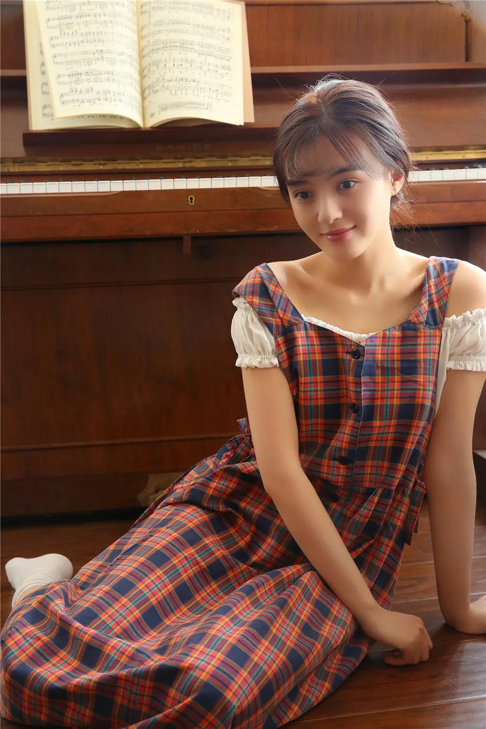 Fan Linlin, actress, producer - iNEWS