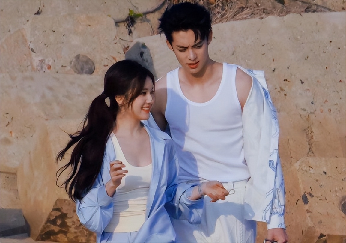 Wang Hedi and Zhao Lusi co-produced an advertisement, the woman's birth ...