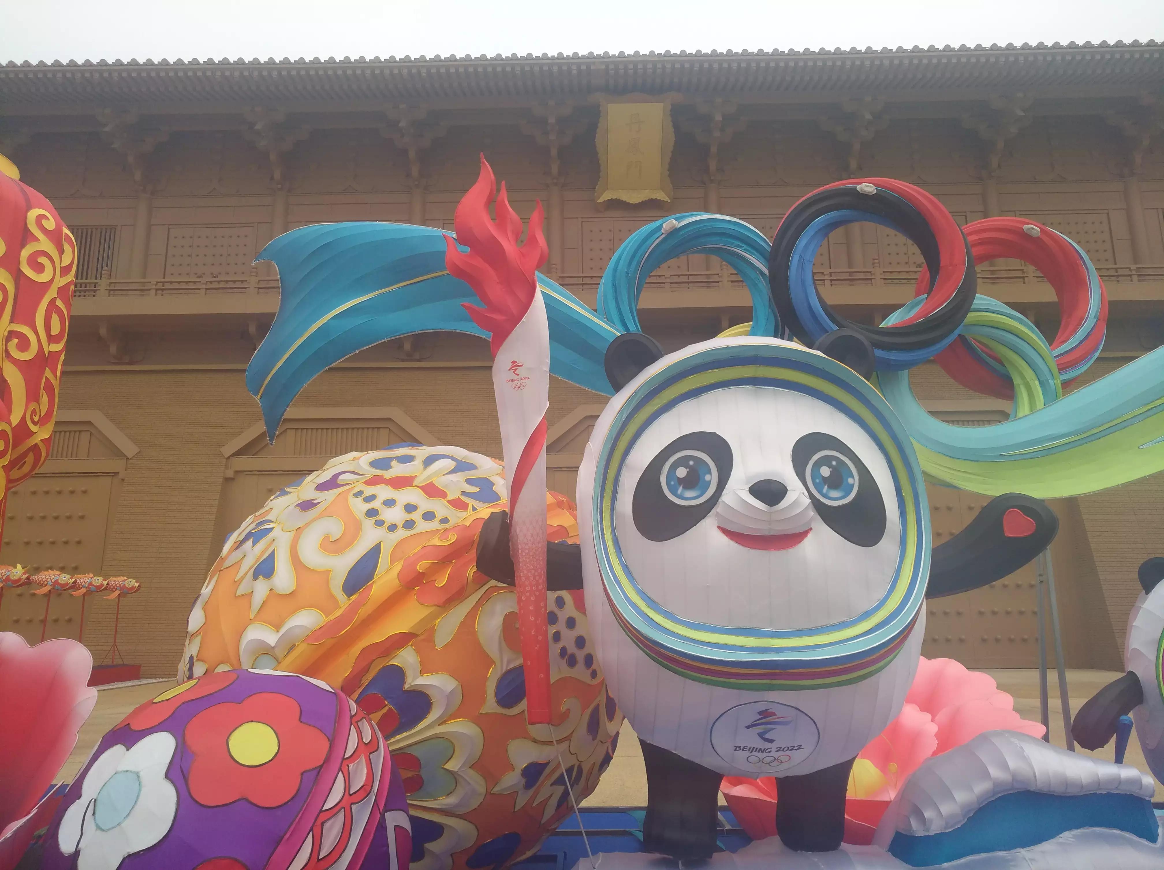 I spent a day with Bing Dun Dun - iMedia