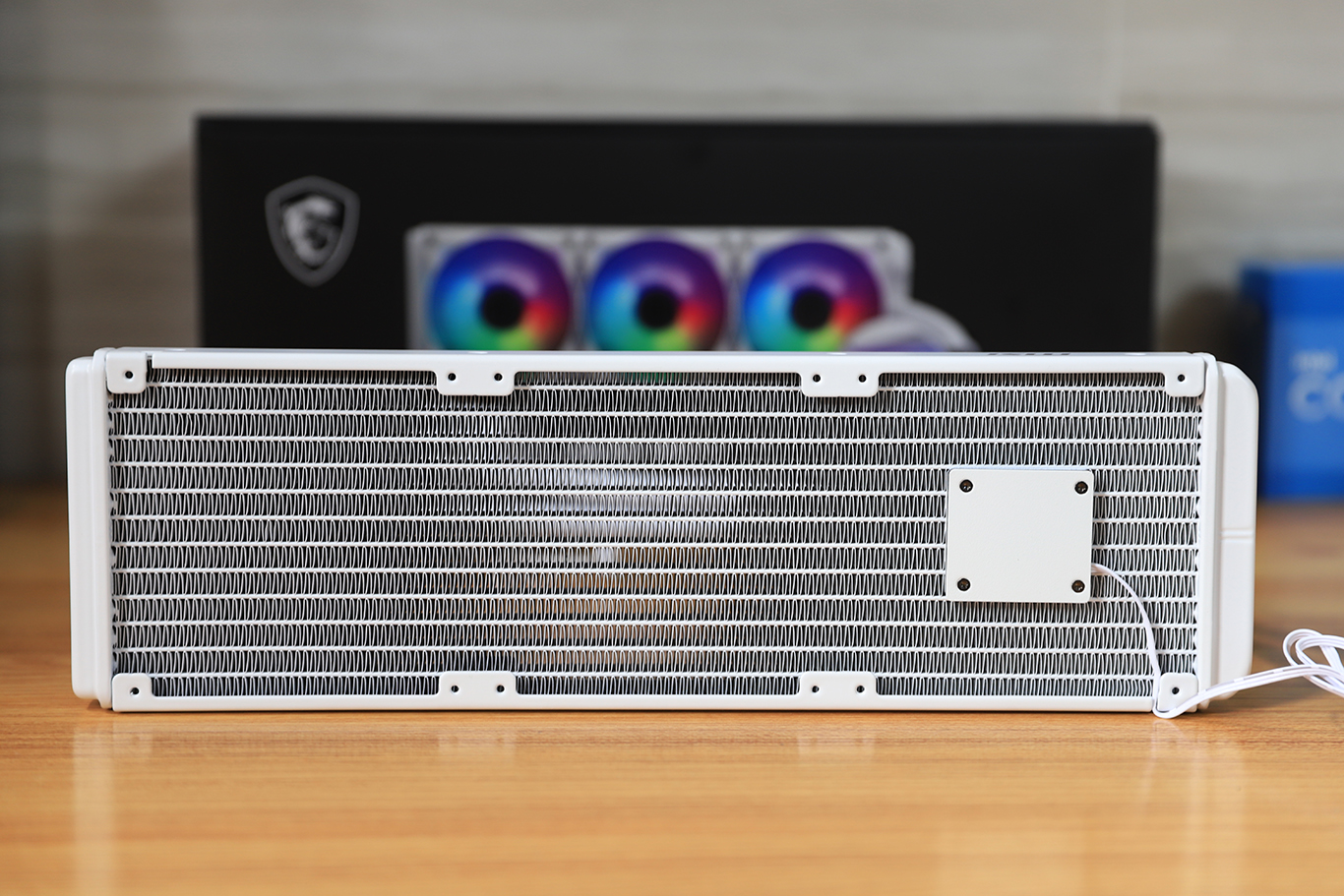 The face value is higher, MSI Ice 360R V2 white ARGB water cooling - iNEWS