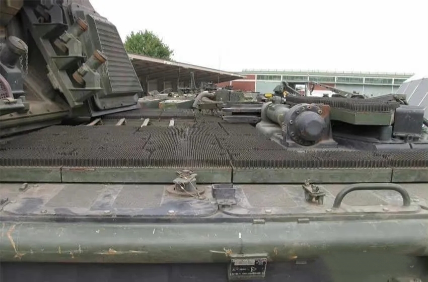 The "Hedgehog Armor" used by the PzH2000 self-propelled artillery is ...