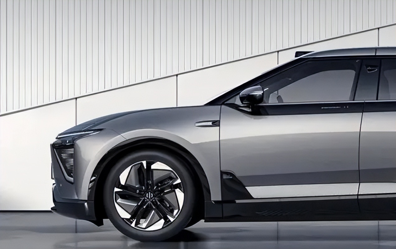 Luxury pure electric mid-level SUV "new benchmark", 800KM+ long battery ...