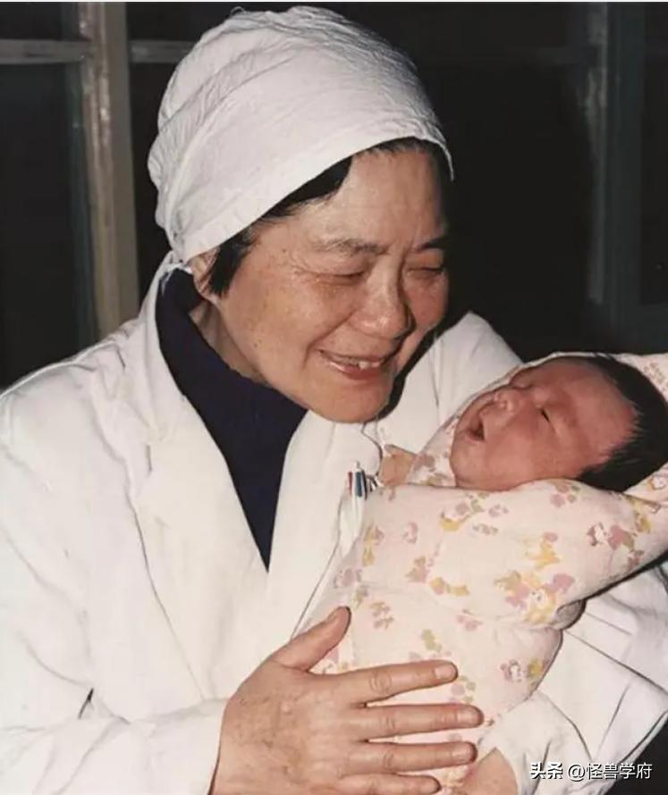 The couple borrowed 220,000 yuan to be a test-tube baby and gave birth ...