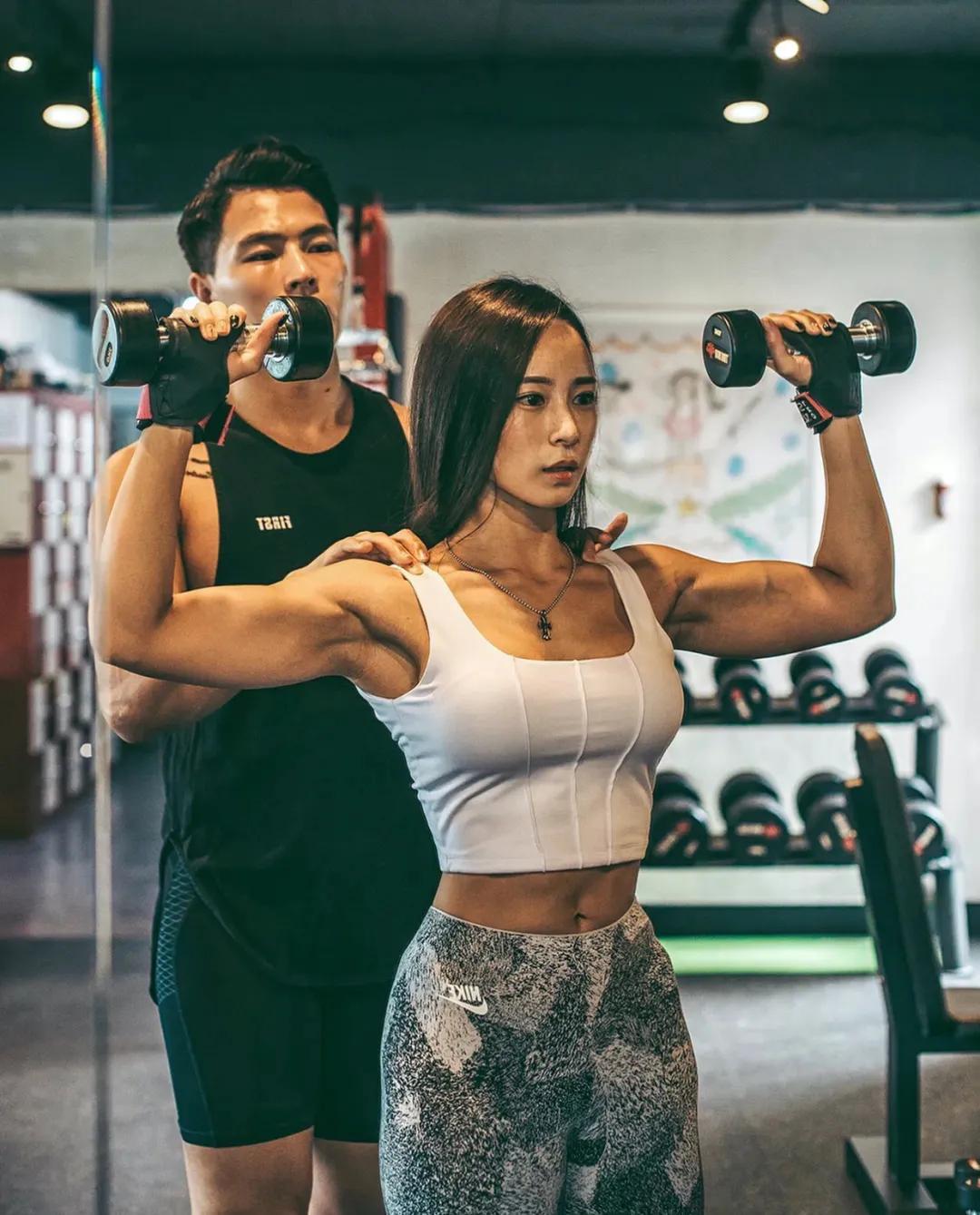 Zhang Ziyi, who has been exercising for 10 years, is in perfect shape ...