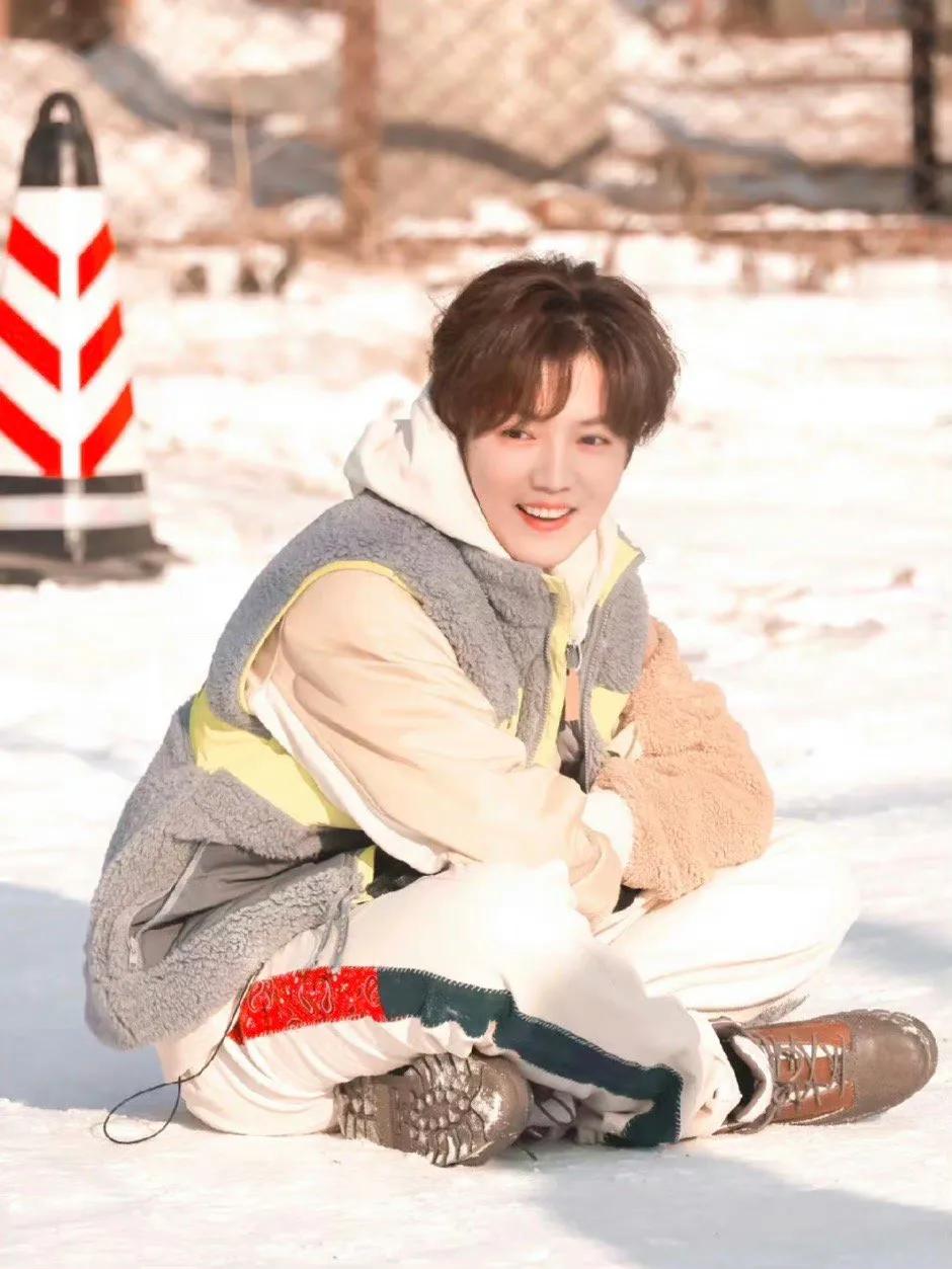 Guan Xiaotong Lu Han - iMedia