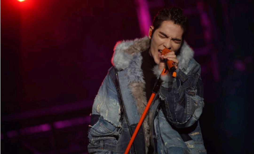 Why were Zhou Chuanxiong and Lu Hu eliminated first in "Our Song"?let ...