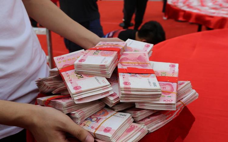 What happened to Jiangxi's betrothal gift being named by the state?Just ...