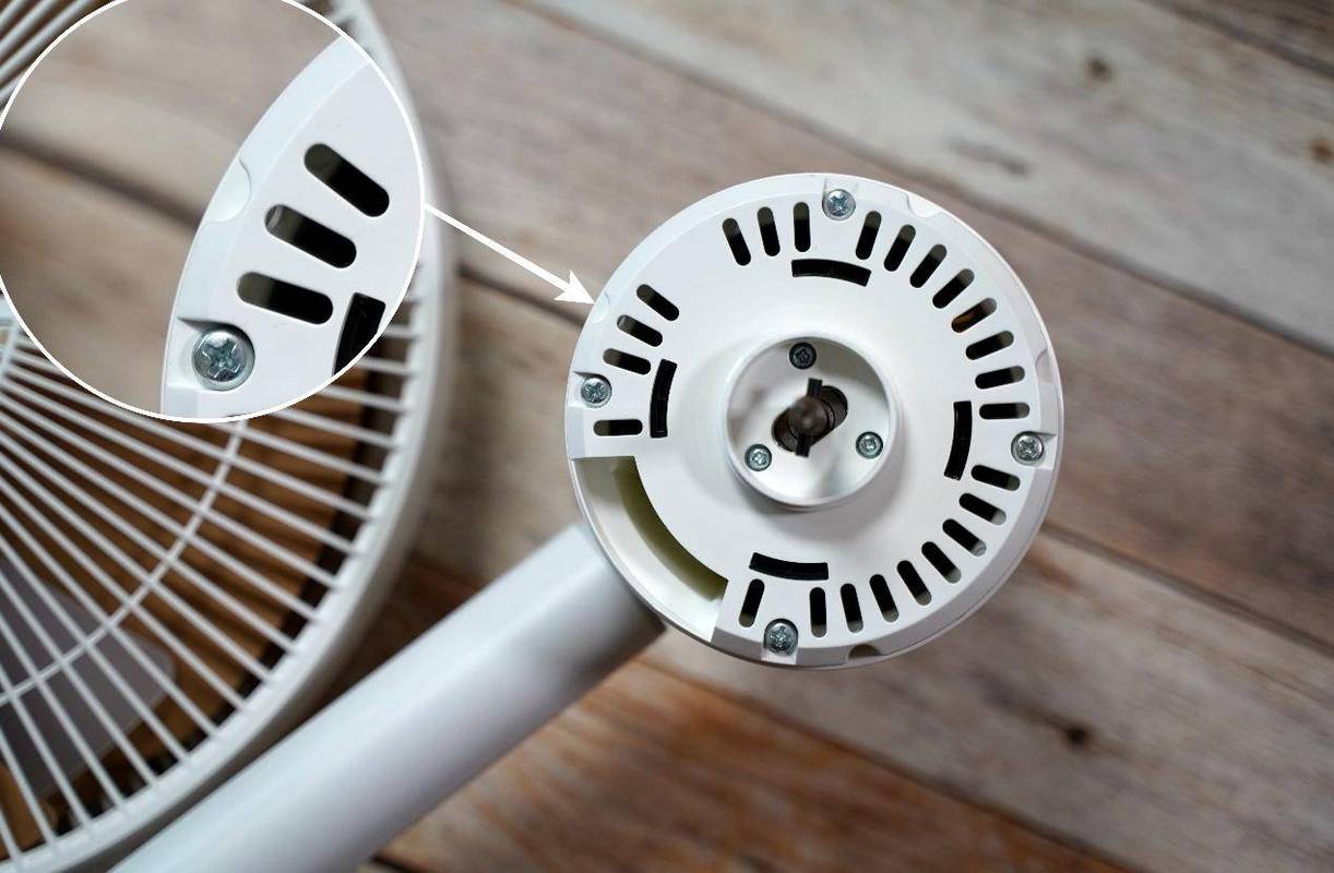 The electric fan is broken and does not need to be repaired. It can be ...