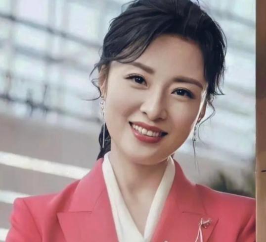 Host Zhou Tao: After divorcing Yao Hong, he turned around and remarried ...