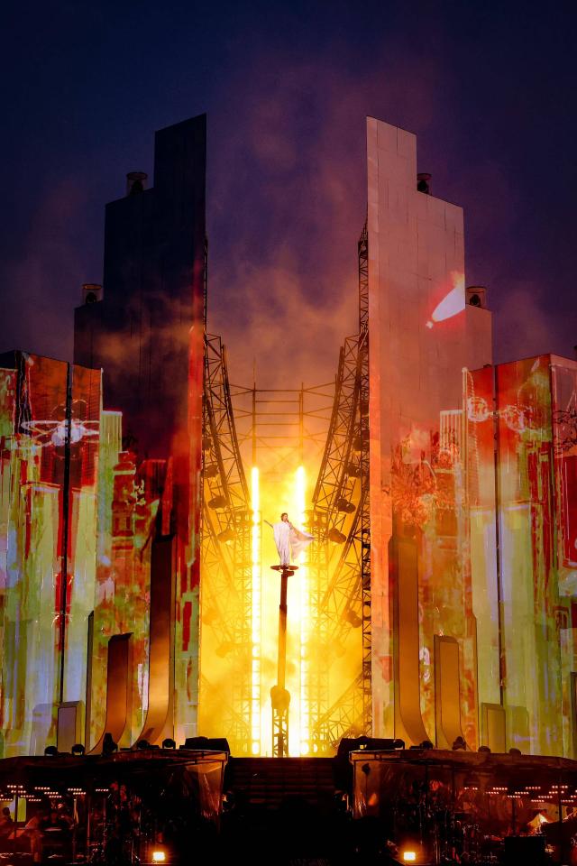 Hua Chenyu's "Sacred Tree" Concert LIVE Exposure shocked the famous ...